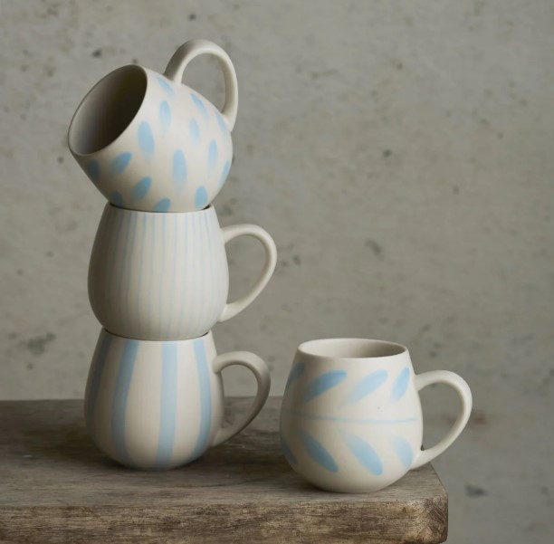 RG "Hug Me" Mugs Set of 4 - Forget Me Not Blue - Campbell & Bradley Flowers